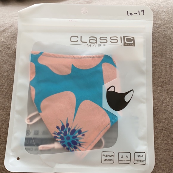 Fighting Eel | Accessories | New Fighting Eel Teen Size Mask Blue Pink ...